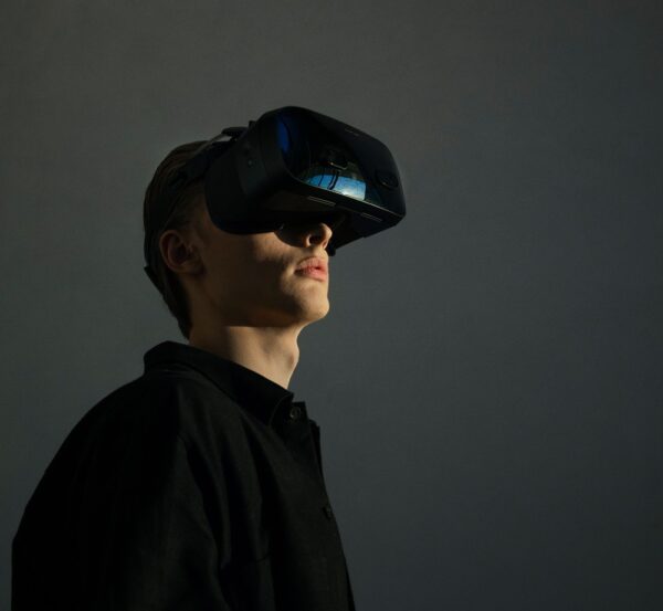 Varjo VR3 | Jorjin Technologies Inc.｜A Pioneer of the AR Smart Glasses ...